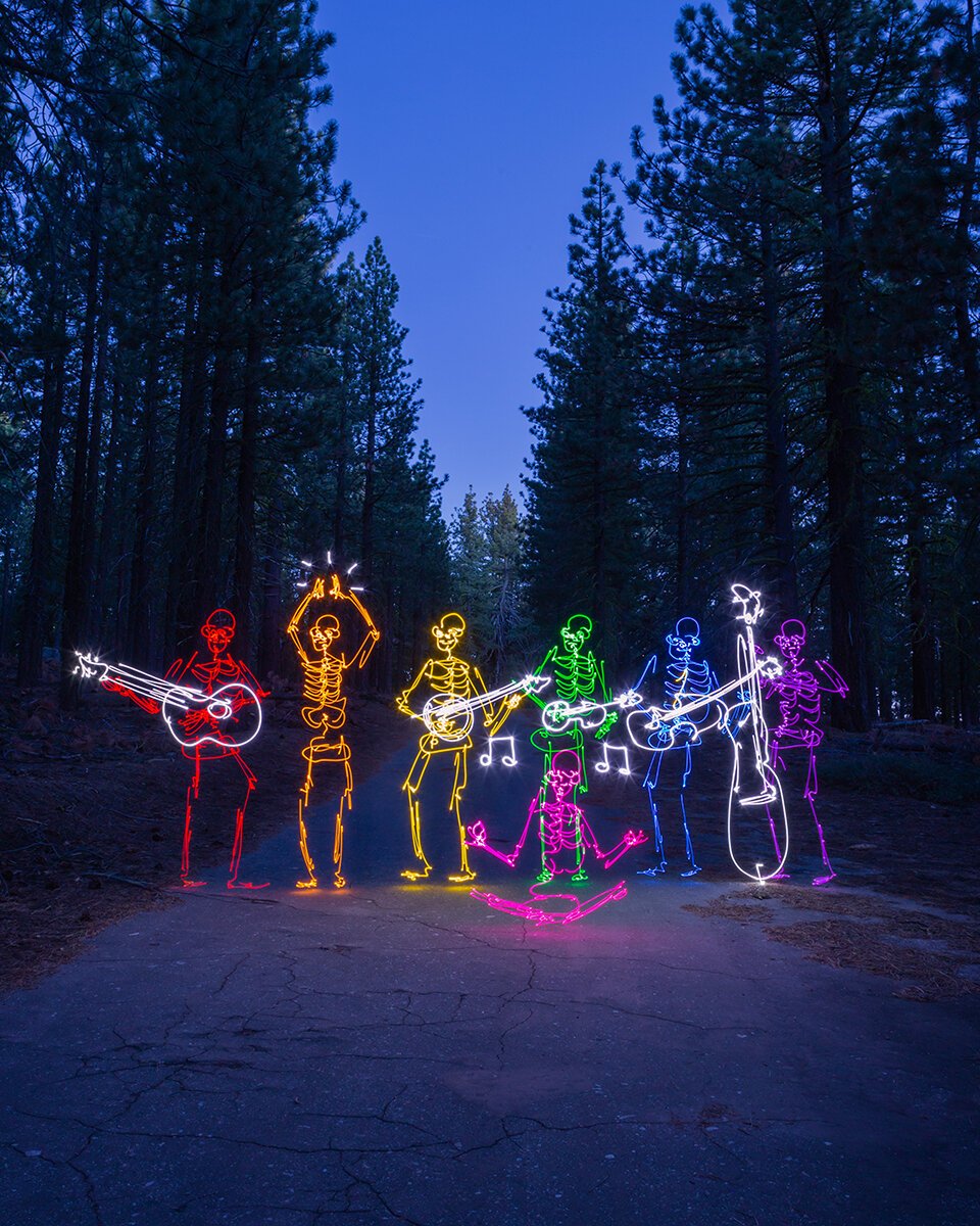 Spooky Specters String Band Print – Dariustwin
